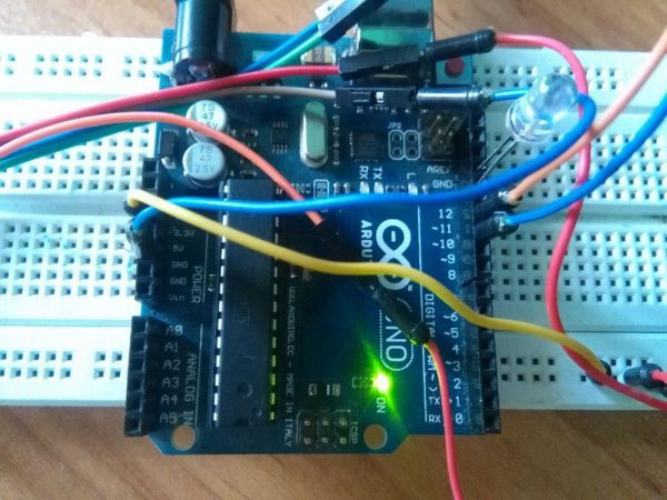 آموزش اتصال ESP8266 به Arduino به وسیله AT command و گوشی اندروید با WIFI